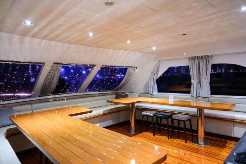 Hong Kong: Victoria Harbour Evening Cruise with Drinks - FAQ