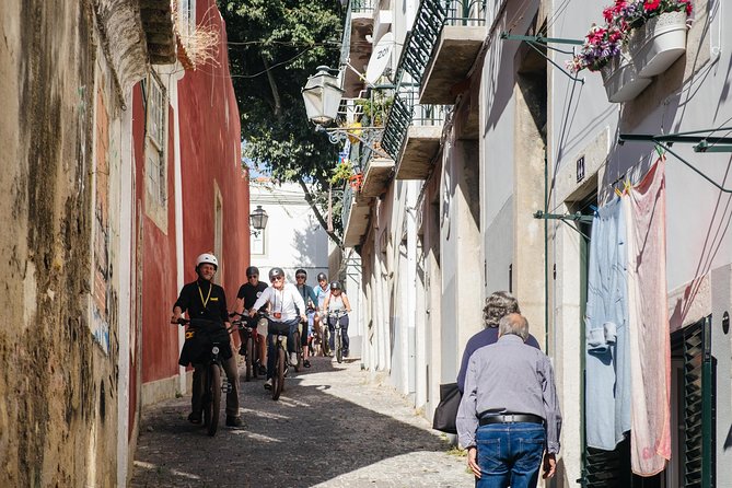 Lisbon E-Bike Tour Commerce Square, Mouraria and Alfama - FAQ