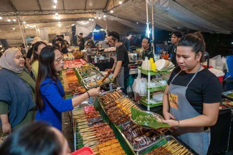 Makati Street food Tour, End with a Rooftop City View - Authentic Experiences and Traveler Feedback