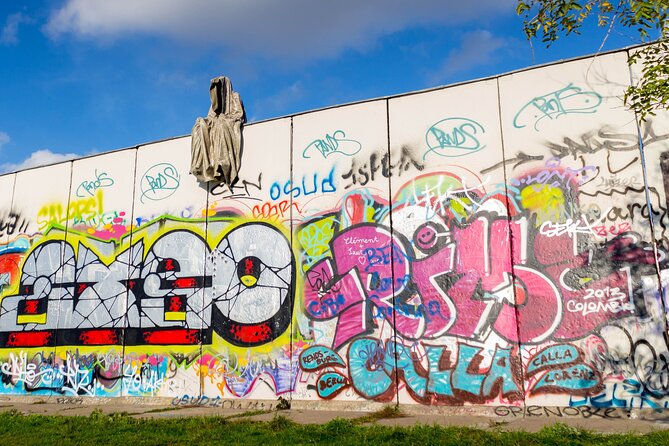 Self-Guided Audio Tour-The Fall of the wall: A light for humanity - FAQs