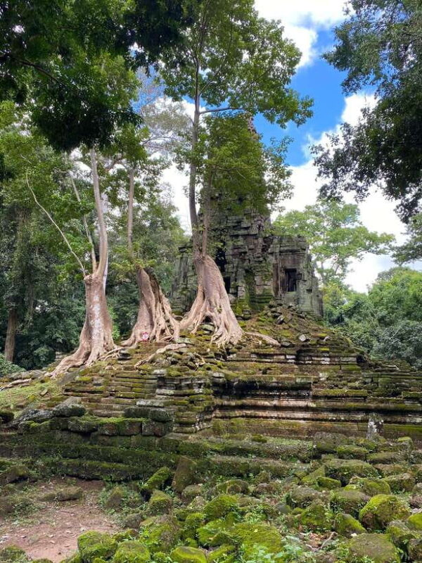 Siem Reap: Ultimate Angkor Wat Offbeat Experience by Jeep - What Makes This Tour Stand Out?