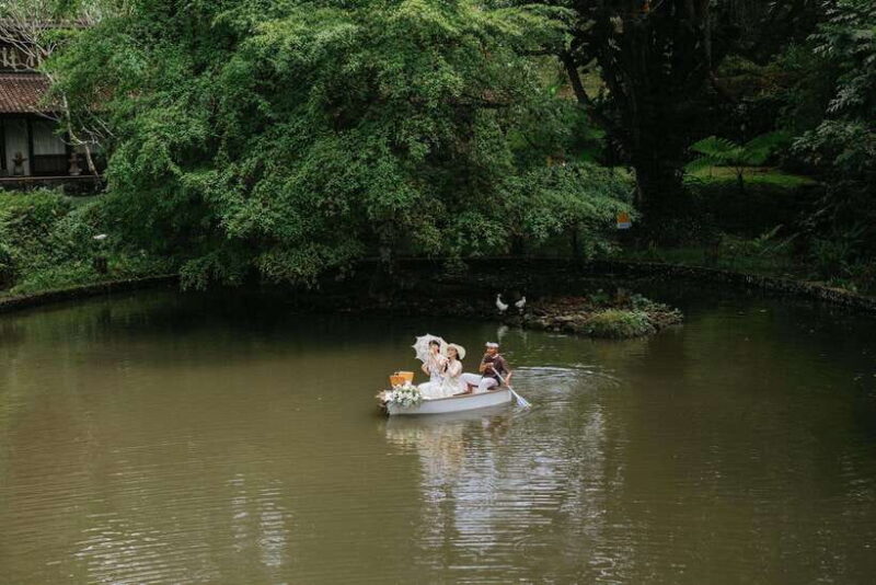 Ubud: Romantic Picnic on a Wooden Boat with Sparkling Wine - Analyzing the Value: Price and Experience
