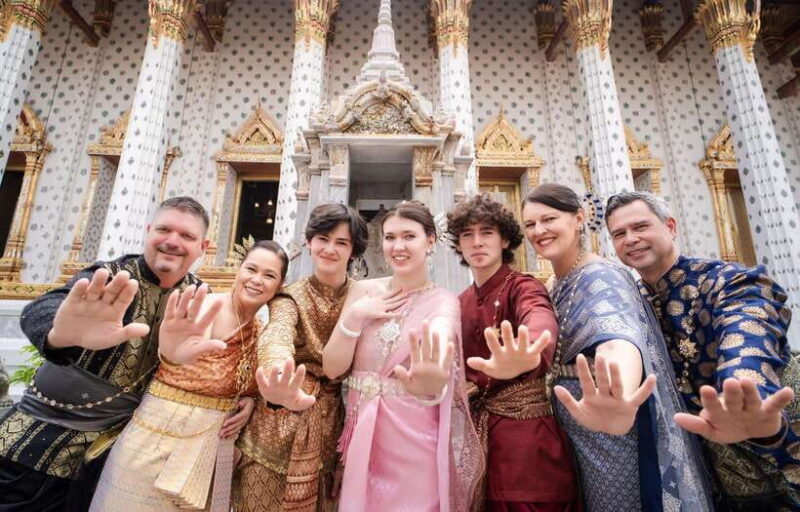 Wat Arun Photoshoot in Thai Costume: Bangkok, Thailand - FAQ: Practical Questions About the Wat Arun Photoshoot