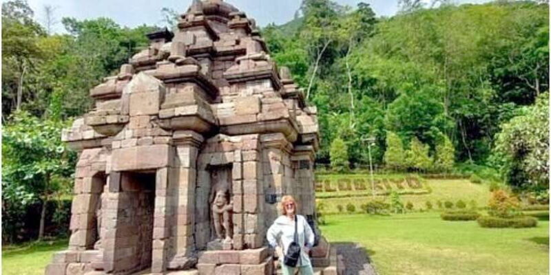 Yogyakarta: Selogriyo Temple, Rice Terraces & Waterfall Tour - Frequently Asked Questions