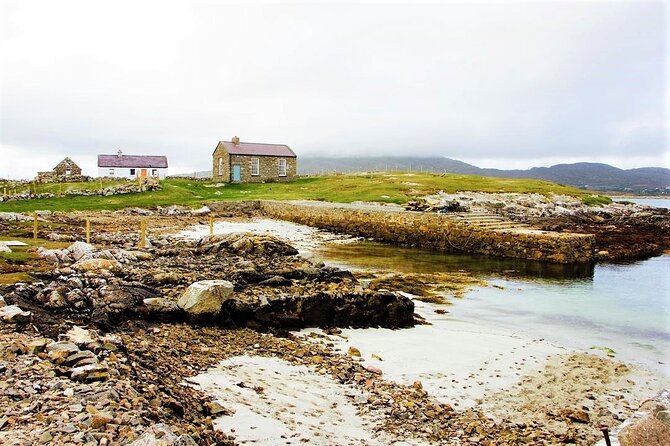 2.5 Hour Guided Sea Kayaking in Roundstone Bay - FAQ