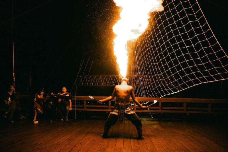 Bali: Phinisi Sunset Dinner Cruise with Entertainment - Why Choose This Cruise?