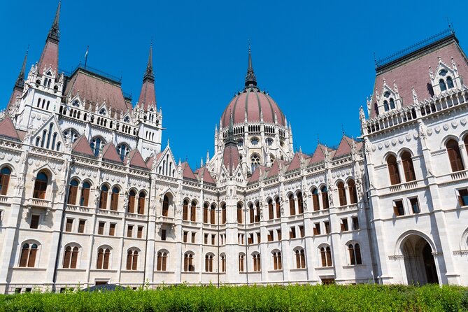 Budapest Old Town and Top Attractions Private Walking Tour - Analyzing the Tour’s Value