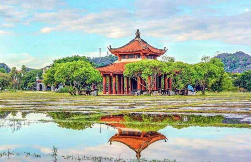 From Hanoi: 2-Day Ninh Binh Tour w/ Trang An & 5 Hotel - FAQs