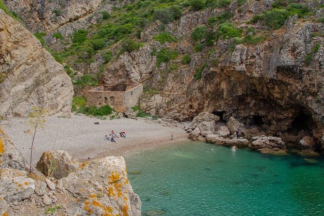 Hiking Tour to the Paradise Beach - The Itinerary: Step-by-Step