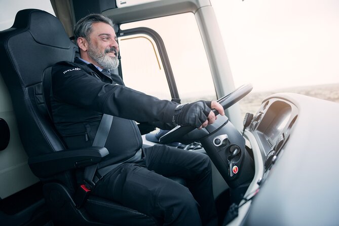 Iceland Airport Transfer from Reykjavík Hotels to KEF Airport - Why This Transfer Service Stands Out