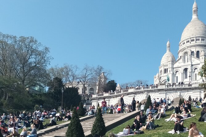 Paris: Montmartre Semi-Private Guided Walking Tour - Accessibility and Practicalities