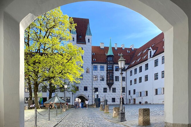 Ten Munich Old town Sights in a Private Express Walking Tour - Stop 5: New Town Hall (Neues Rathaus)