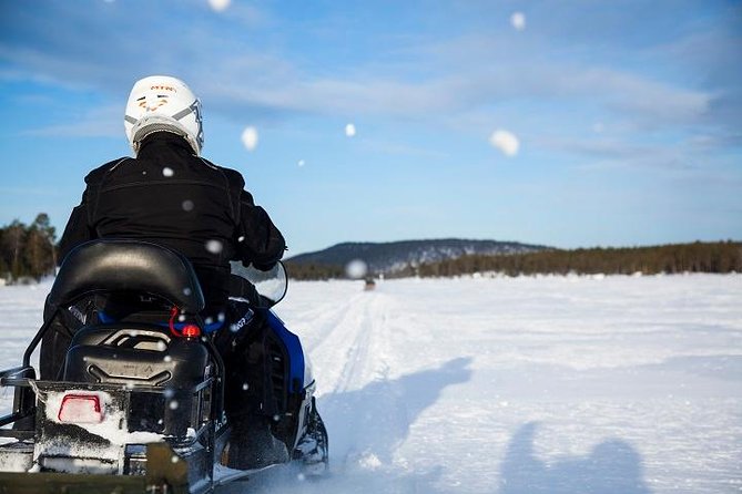 From Saariselkä: Ice Fishing Tour to Lake Inari, reindeers &lunch - FAQ