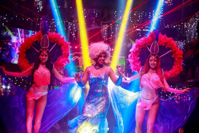 Miami: Mango's Tropical Cafe Dinner & Show - FAQ