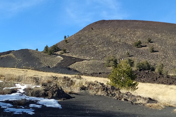 Tour of Etna on foot, food and wine tasting in the Etna winery - Starting with the Landscape: The Mount Etna Experience