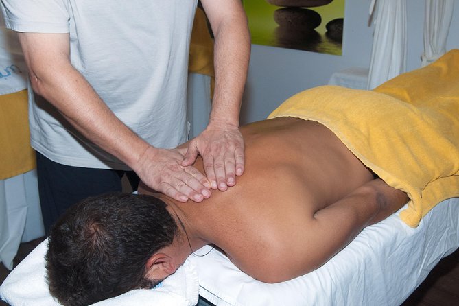 Akrotiri: Singles' Aromatherapy Massages - Key Points