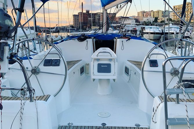 All-inclusive Sailing tour: Sorrento Coast - Key Points