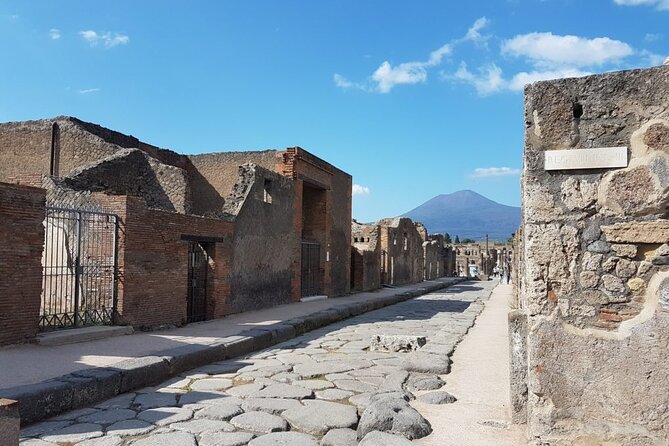 Amalfi Coast Sorrento and Pompeii Group Tour from Naples - Exploring the Amalfi Coast, Sorrento, and Pompeii: A Detailed Review