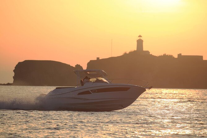 Amazing Sunset by private boat - Key Points