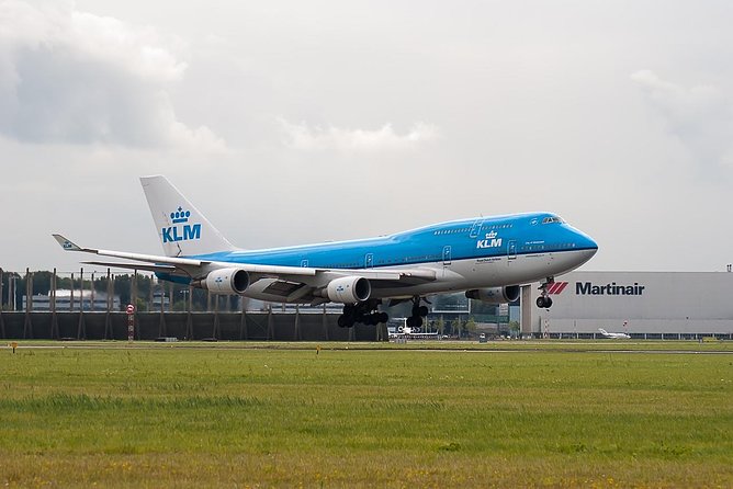 Amsterdam Private Departure Transfer to AMS Schiphol Airport - Effortless Departure from Amsterdam: A Review of the Private Schiphol Airport Transfer