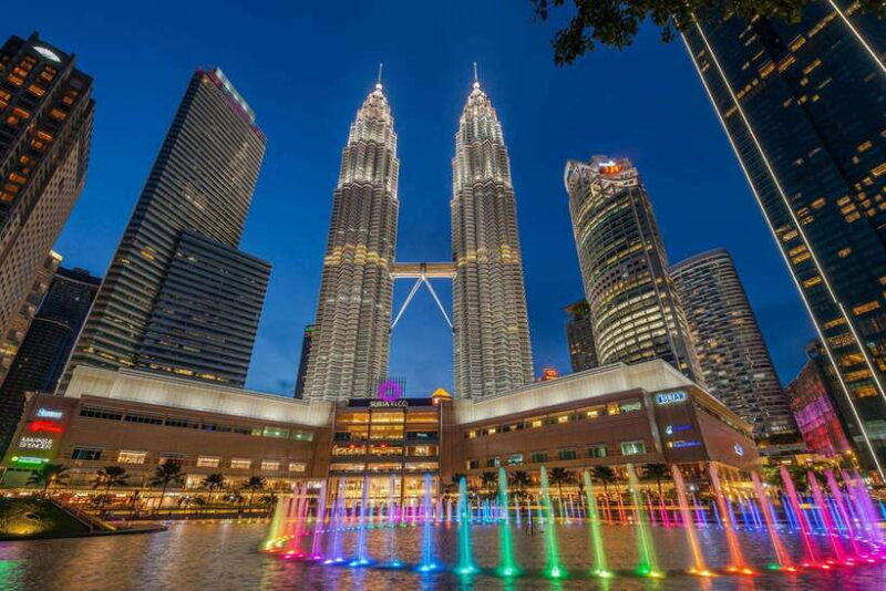 Aquarium KLCC, KL Tower, TRX, and PNB 118 Tour - Exploring Kuala Lumpur in a Day: Aquarium KLCC, KL Tower, TRX, and PNB 118 Tour