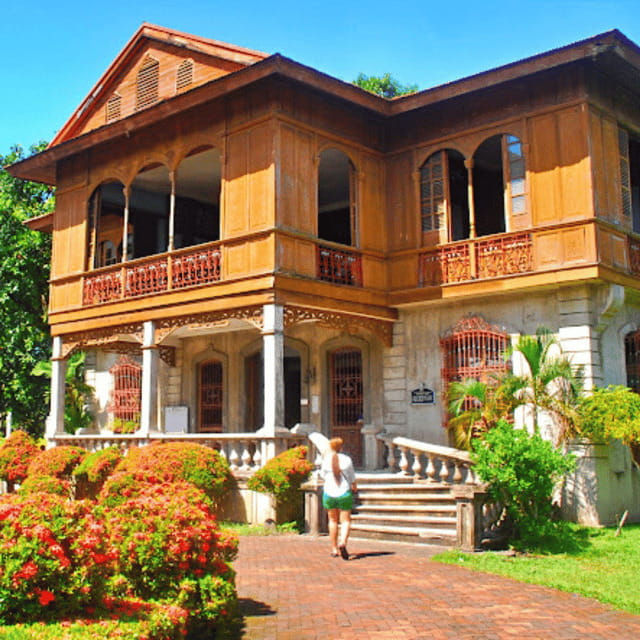 Bacolod: Silay, Bacolod & Campuestohan Highland Resort Trip - A Day in Negros Occidental: What This Tour Offers