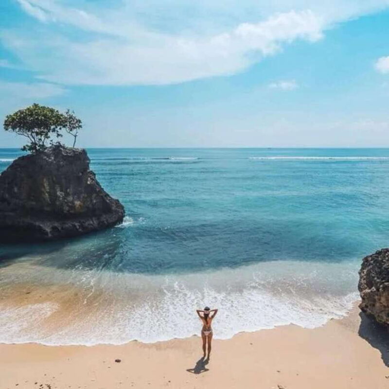 Bali: Beachfront Paradise & Sunset Journey with Dinner - Key Points