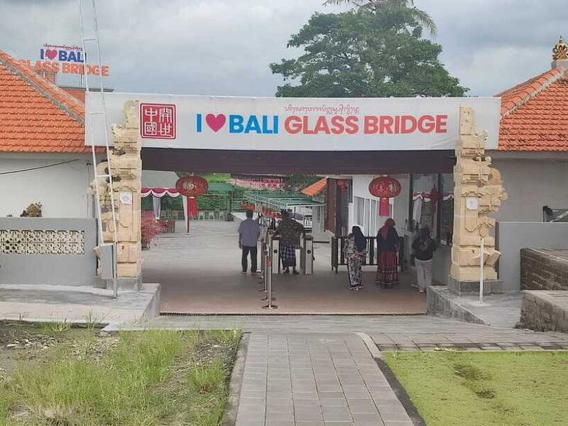 Bali: Glass Bridge Admission Ticket - Key Points