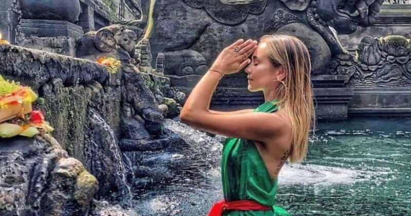 Bali: Temple Visit with Palm Reader & Purification Ceremony - Key Points
