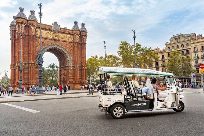 Barcelona Expert Plus Tour in Private Eco Tuk Tuk - Review of the Barcelona Expert Plus Tour in Private Eco Tuk Tuk
