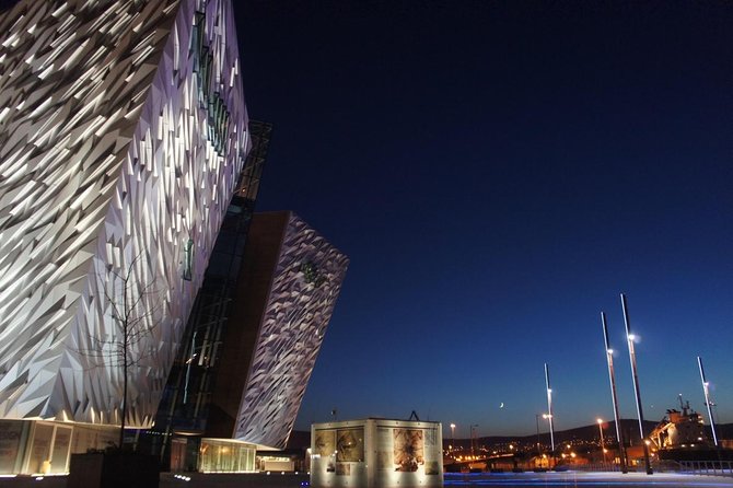 Belfast Cab Tour of Peacewalls, Murals and the Famous Titanic Slips - Key Points