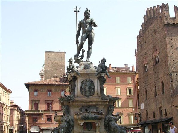 Bologna Private Highlights & Hidden Gems Tour with a Local - Introduction
