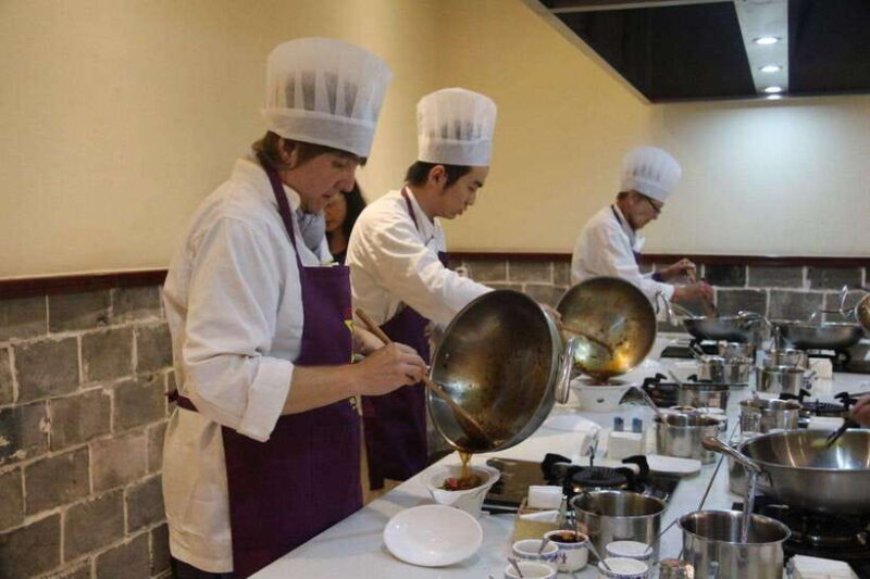 Chengdu: Sichuan Cuisine-Themed Museum Cooking Experience - Key Points
