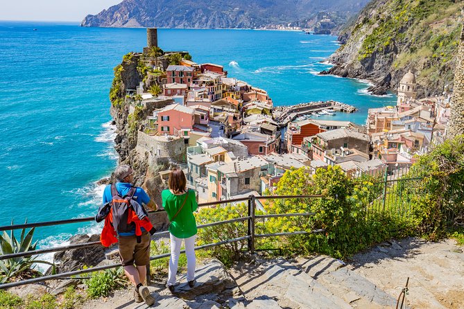 Cinque Terre hiking tour from La Spezia train station - Introduction