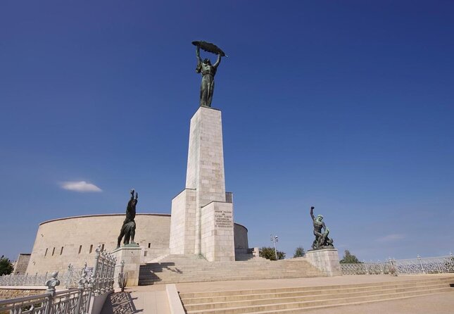 Citadel tour on e-scooter incl. Liberty Statue and panoramic view - Introduction