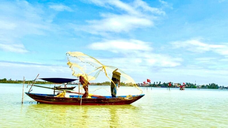 COCONUT JUNGLE BASKET BOAT, LANTERN MAKING From Danang/Hian - Key Points