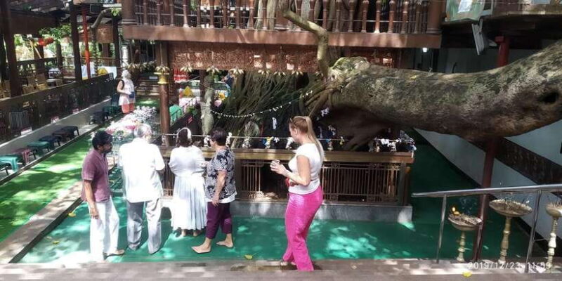 COLOMBO Private City Tour by Tuk Tuk - Key Points