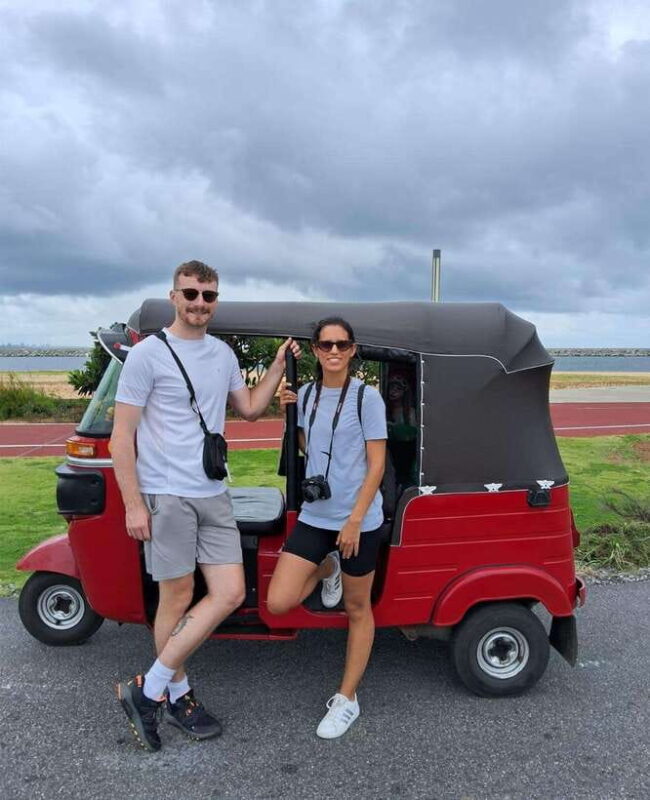 Colombo: Private Tuk Tuk City Tour with Guide 4hour Tour - Key Points