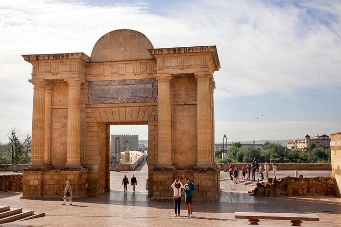 Cordoba's Historical Treasures: A Walking Tour - Key Points