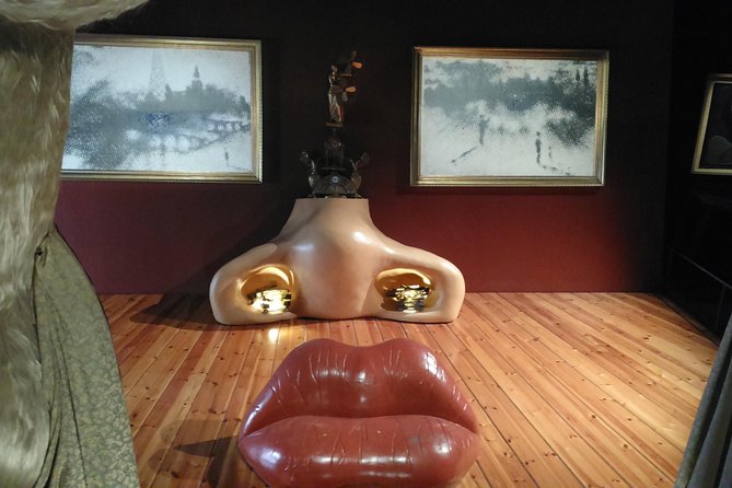 Dalí Theatre-Museum and Girona City Small Group from Girona - What You Can Expect: An In-Depth Breakdown