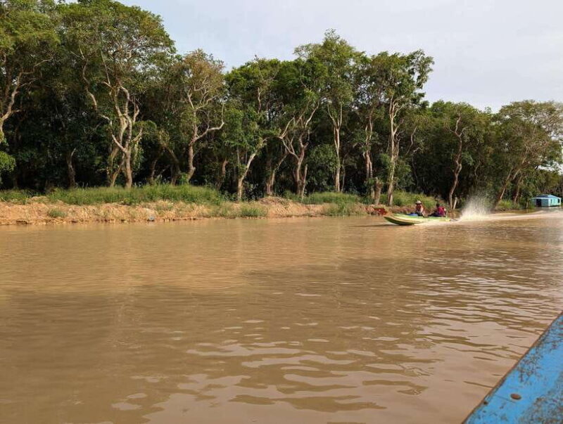 Discover the Enchantment of Chong Kneas Floating Village - Key Points