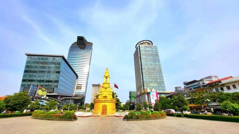 Evening Walking of Phnom Penh City with Lina - Key Points