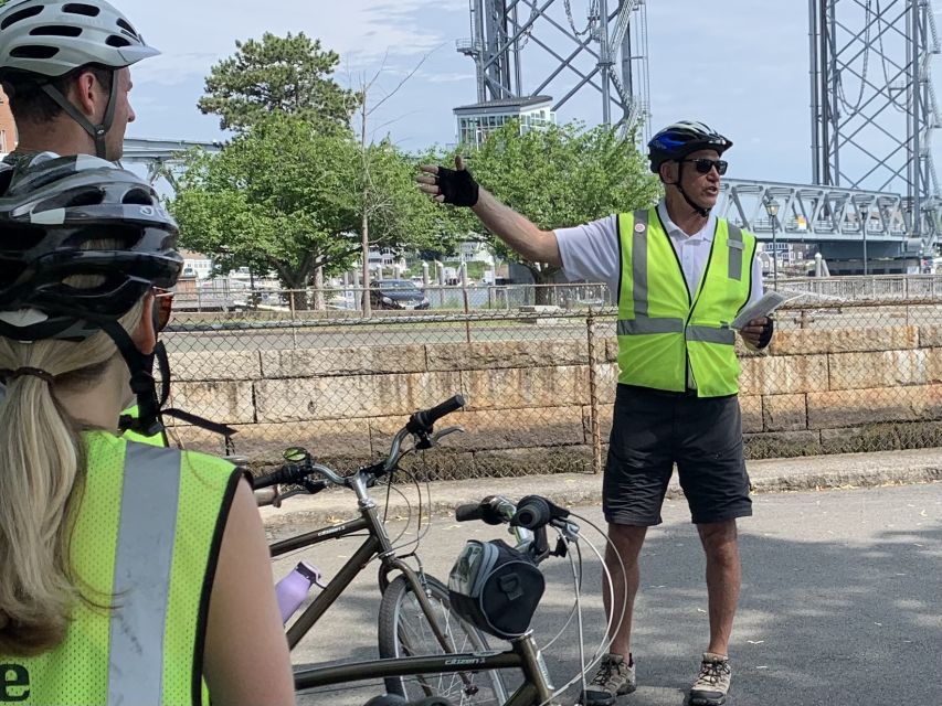 Explore the Islands & Harbor Guided Bike Tour 2-2.5 Hrs. - An Introduction to the Tour Experience
