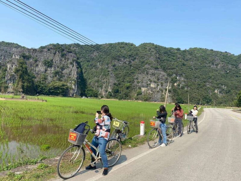 From Hanoi: Private Hoa Lu, Mua Cave, and Trang An Day Trip - Discovering Vietnam’s Hidden Gems: A Deep Dive into the Hoa Lu, Mua Cave, and Trang An Tour