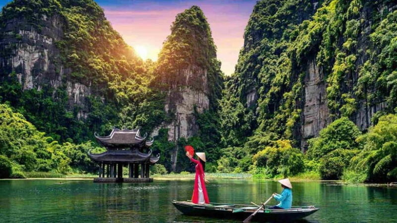 From Hanoi: Private Tour Ninh Binh- Hoa Lu, Tam Coc/Trang An - Key Points