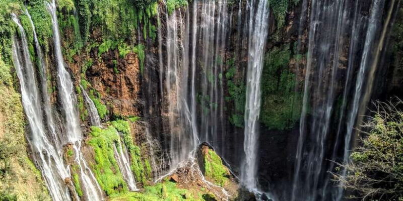 from malang : tumpak sewu waterfall with guide - Key Points