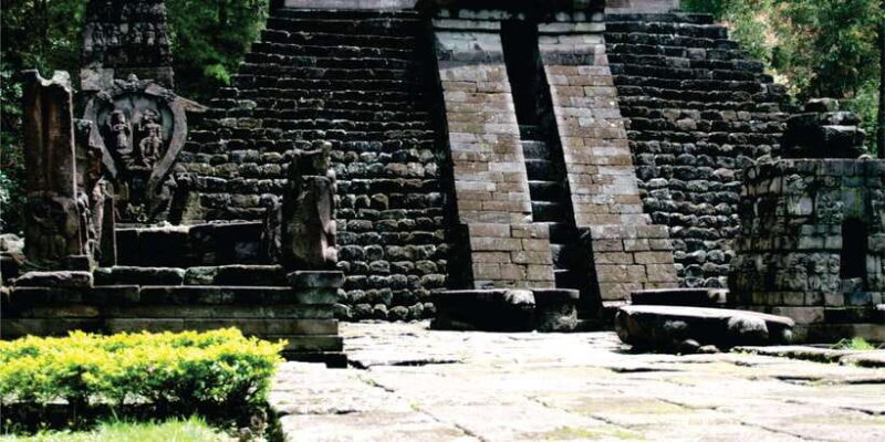 From Yogyakarta: Cetho, Sukuh Erotic Temple and Solo City - Key Points