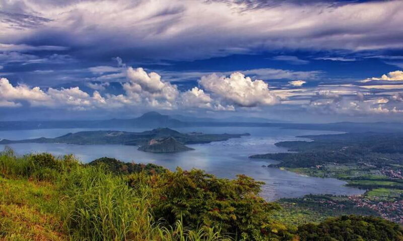 Full-Day Manila City, Tagaytay Taal Volcano and Lake Tour - Key Points