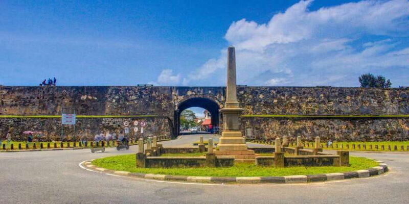 Galle Private Day Trip with River Safari & Stilt Fishermen - Key Points