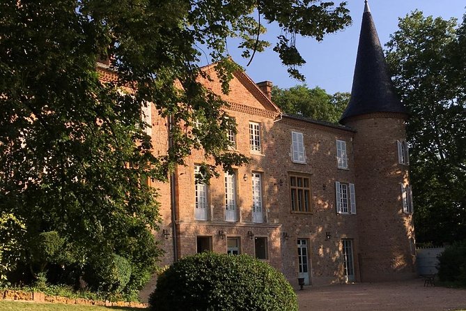 Gourmet walk in the gardens of Château Champ-Renard - Key Points